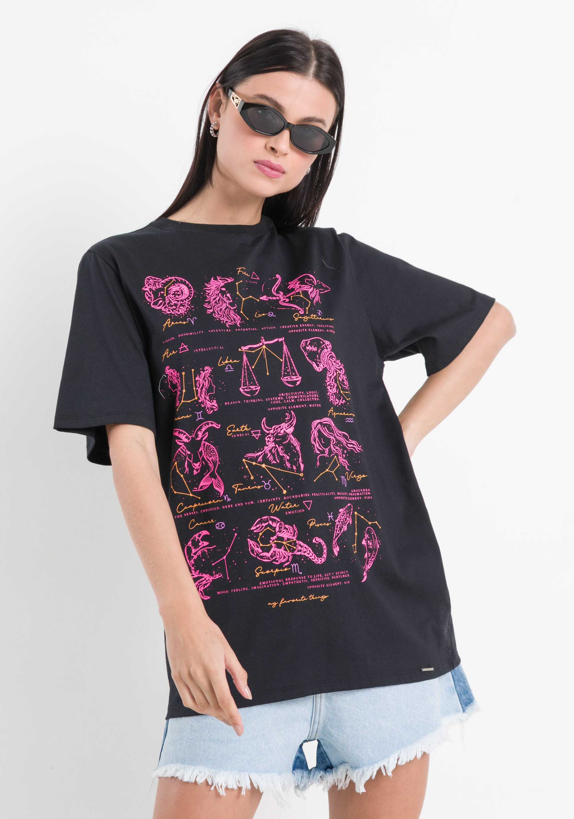 T-shirt Alongada Signos Preto - Renner